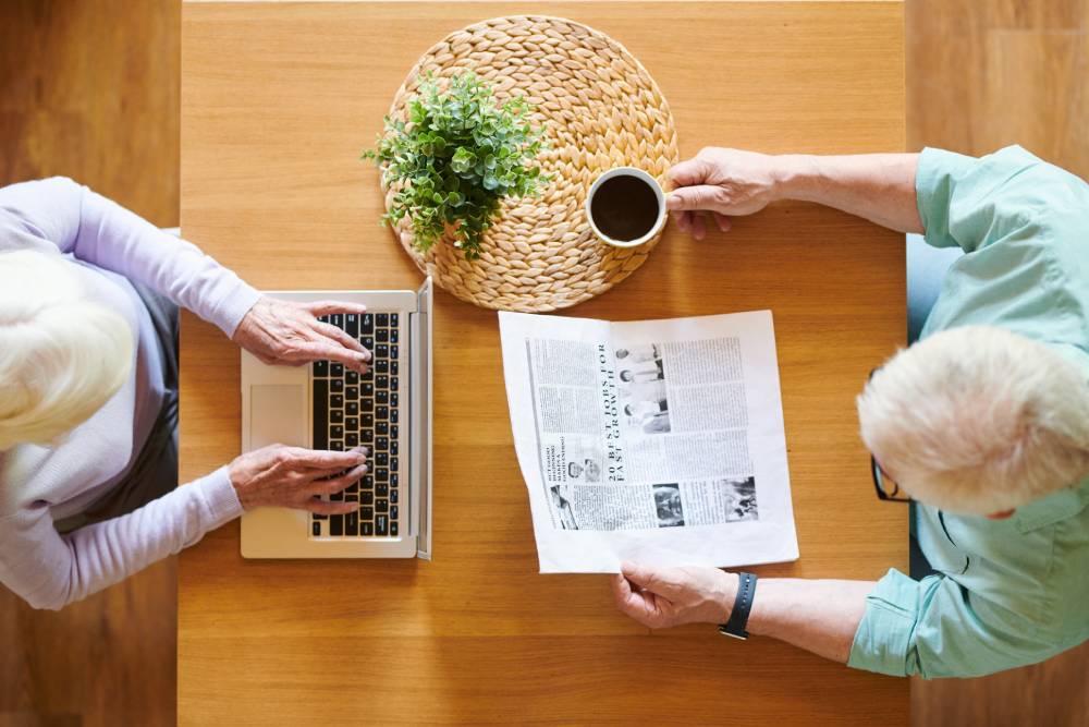 What is the Difference Between Newsletters and E-Blasts? | KWSM